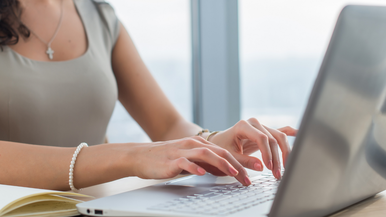 The Easiest Way To Establish A Tone of Voice In Your Writing