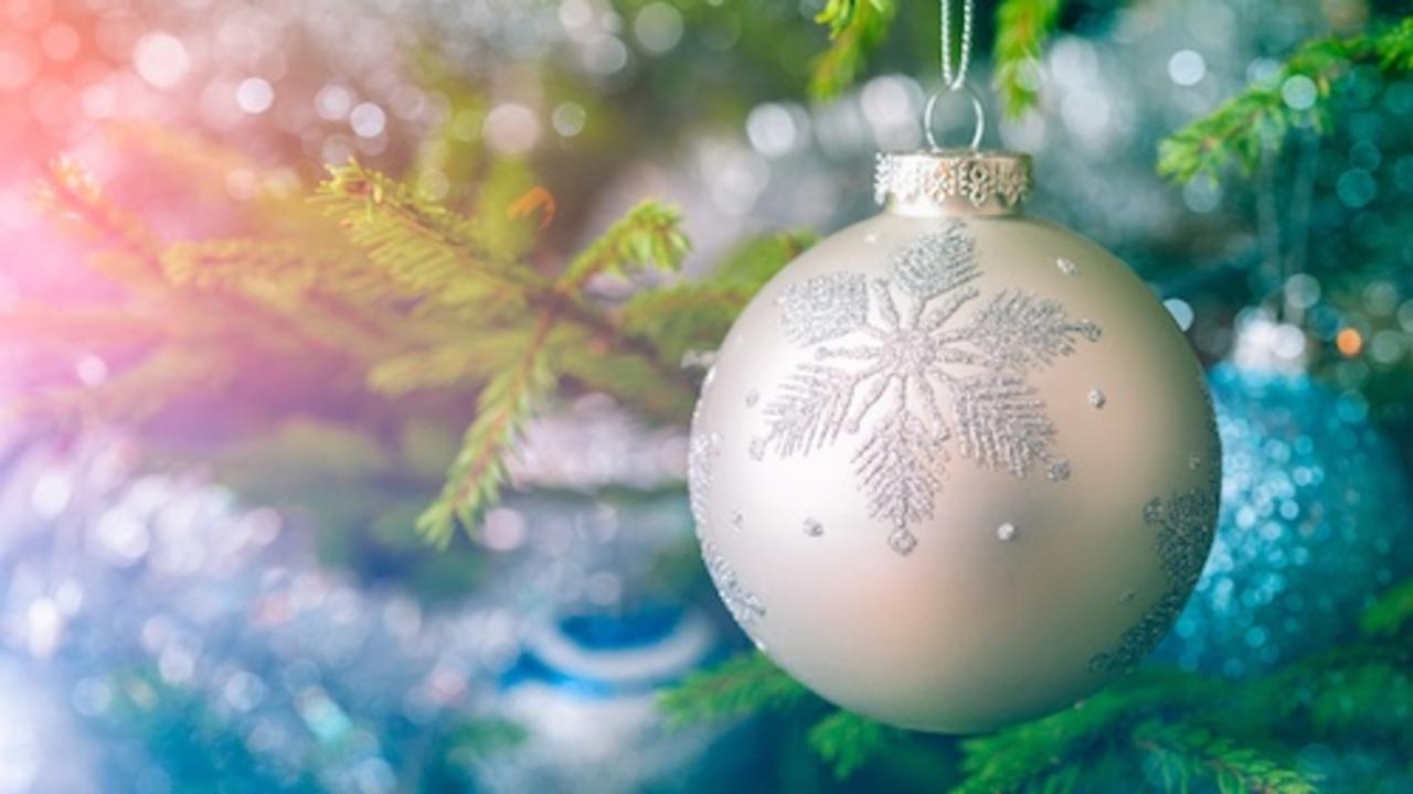 Sandy's December Holiday Specials