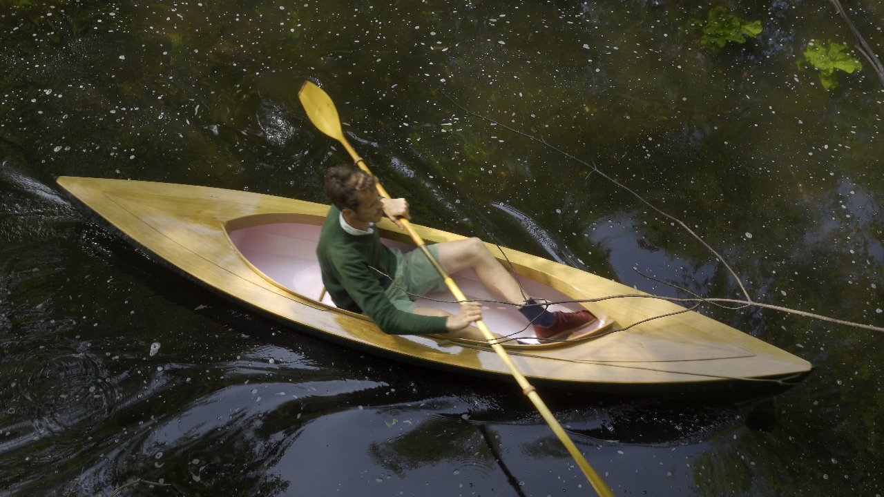 Slow TV: Peaceful canoe paddling