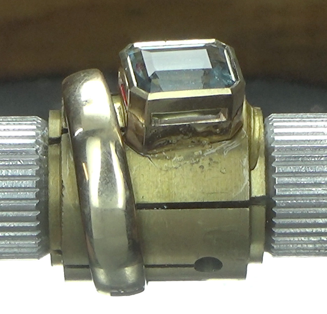 How to Hold Your Work When Setting Stones