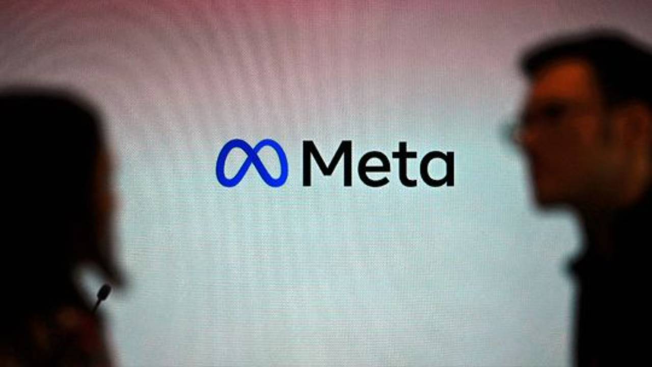 📊🚀Meta releases its biggest ‘open’ AI model yet📚🔥