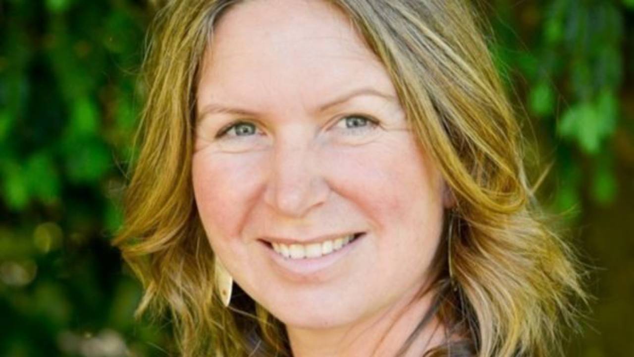 Nature Education in Aeoteroa with Celia Hogan