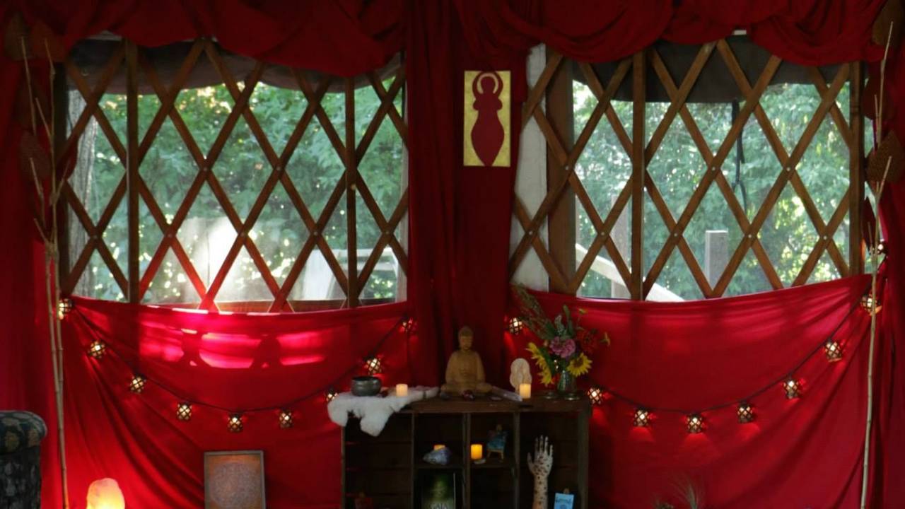 Red Tent Circles