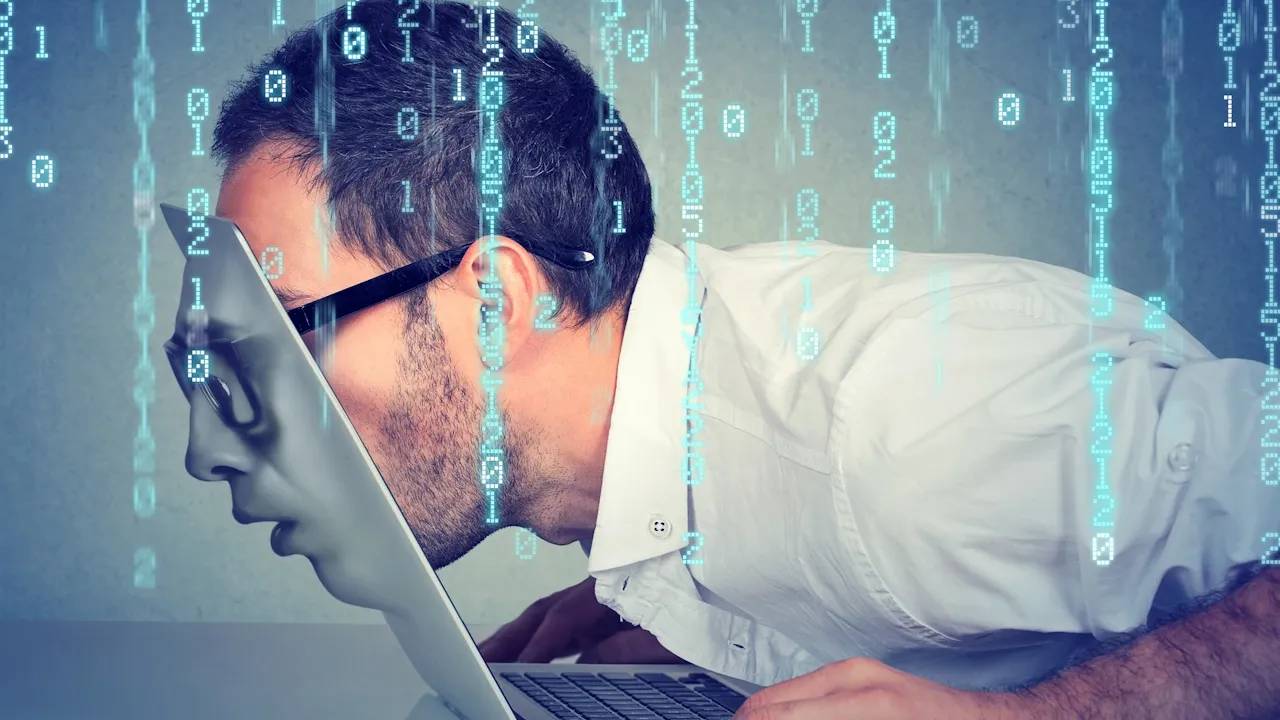 Your Online Course Isn’t the Problem. Saturation Is!