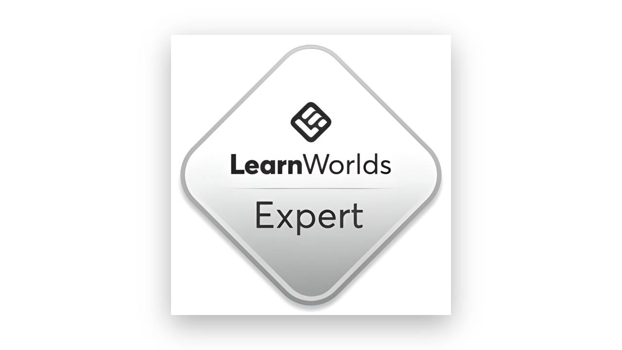 Insider Insights: A LearnWorlds Expert's Daily Perspective and Review