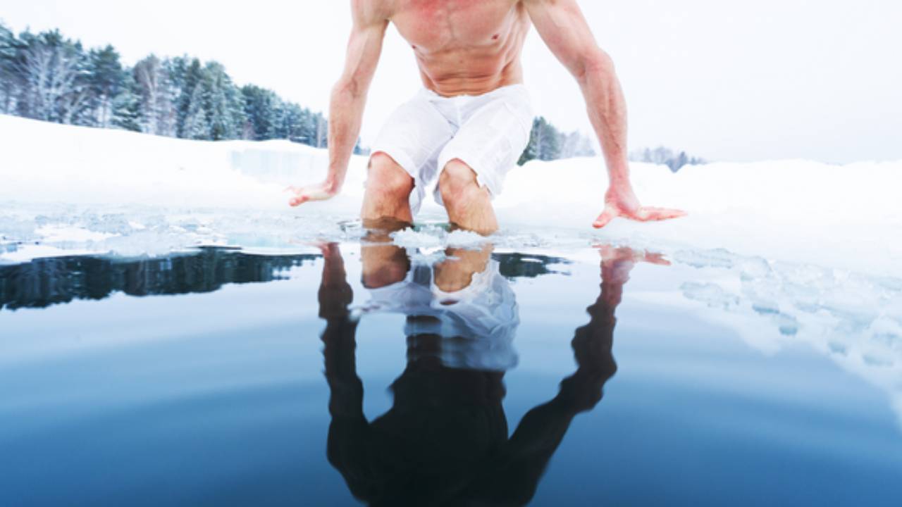 Chill Out: Dive Into the Ice-Cold World of Ice Baths at R1SE Yoga
