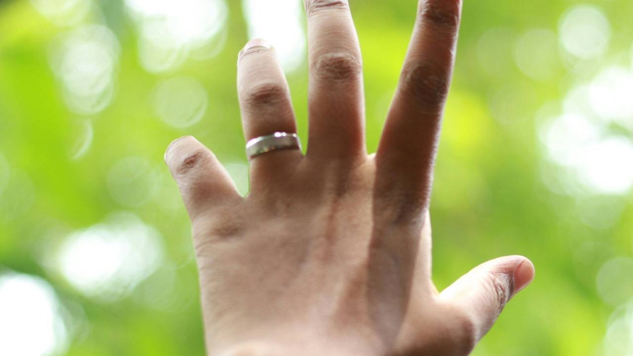 God Loves Left-Handed People: Healing Shame, Redeeming Weakness