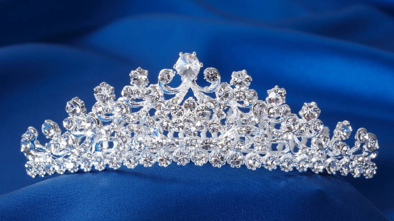 The Timeless Charm of Vintage Tiaras | Vintage Vault Treasures