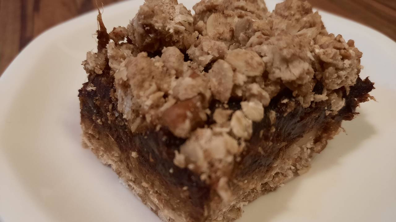 Best ever Healthy Date Squares