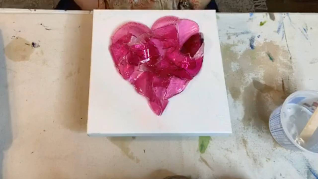 Busted Vase Glass Heart 💗
