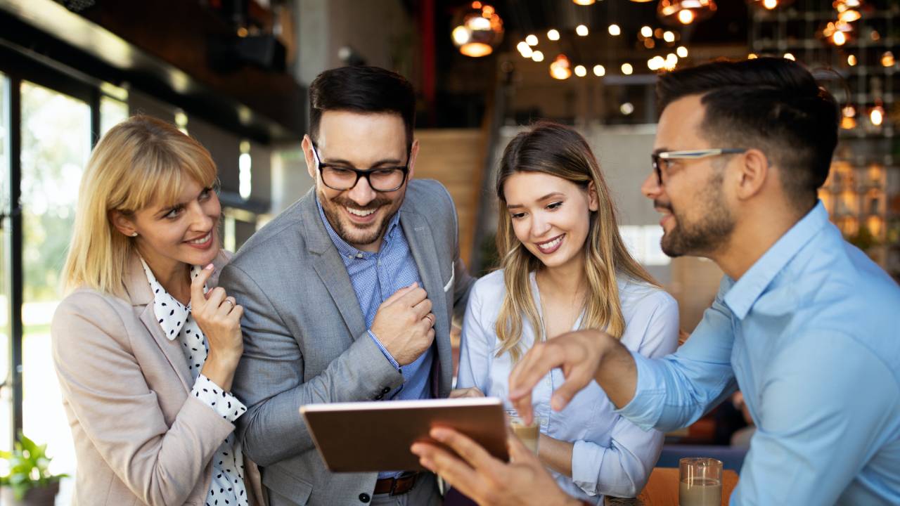 The Curiosity Theory - Transforming the Way People Communicate