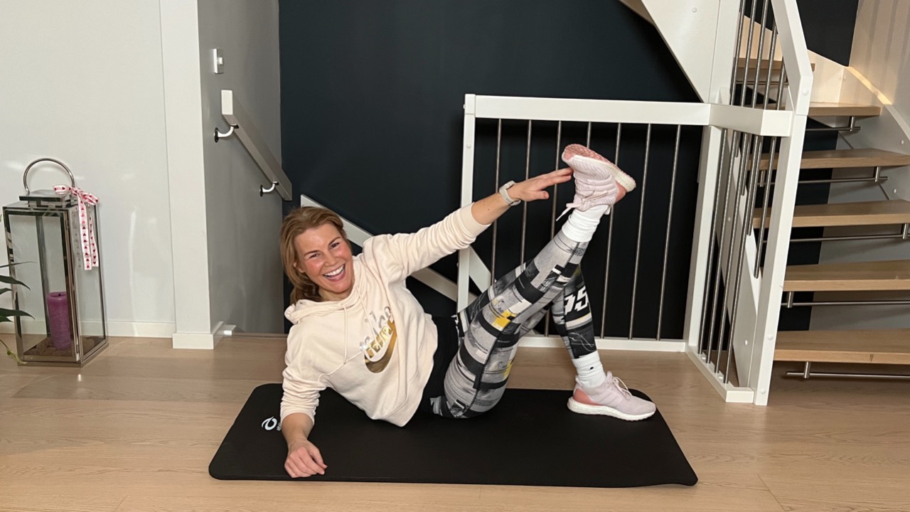 10-DAY AT HOME WORKOUT CHALLENGE