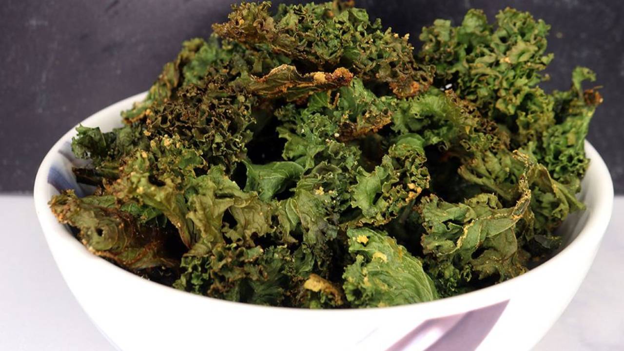 5 Ingredient Kale Chips