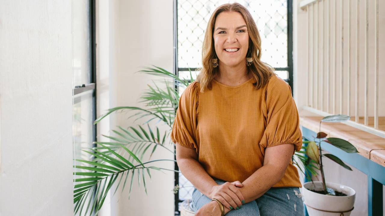 Angela Lockwood - Thrive in the Age of Distraction