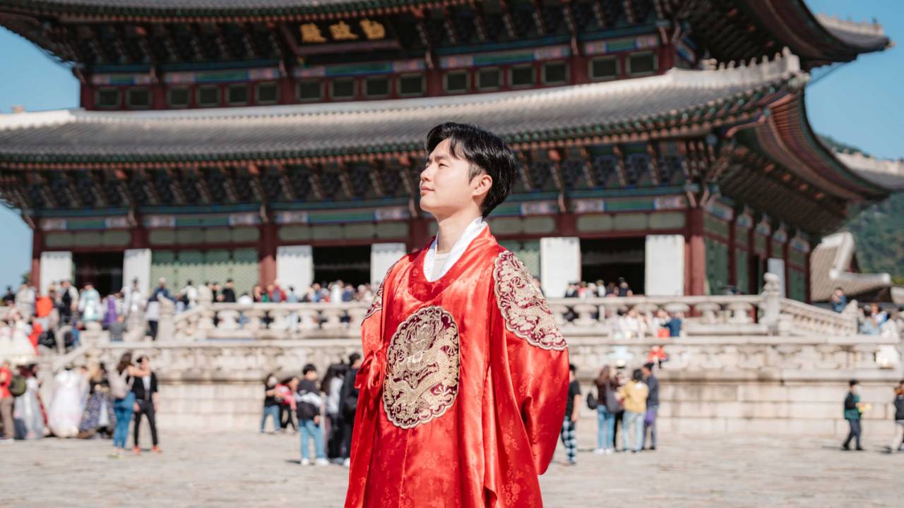 Hoon | Korean language school