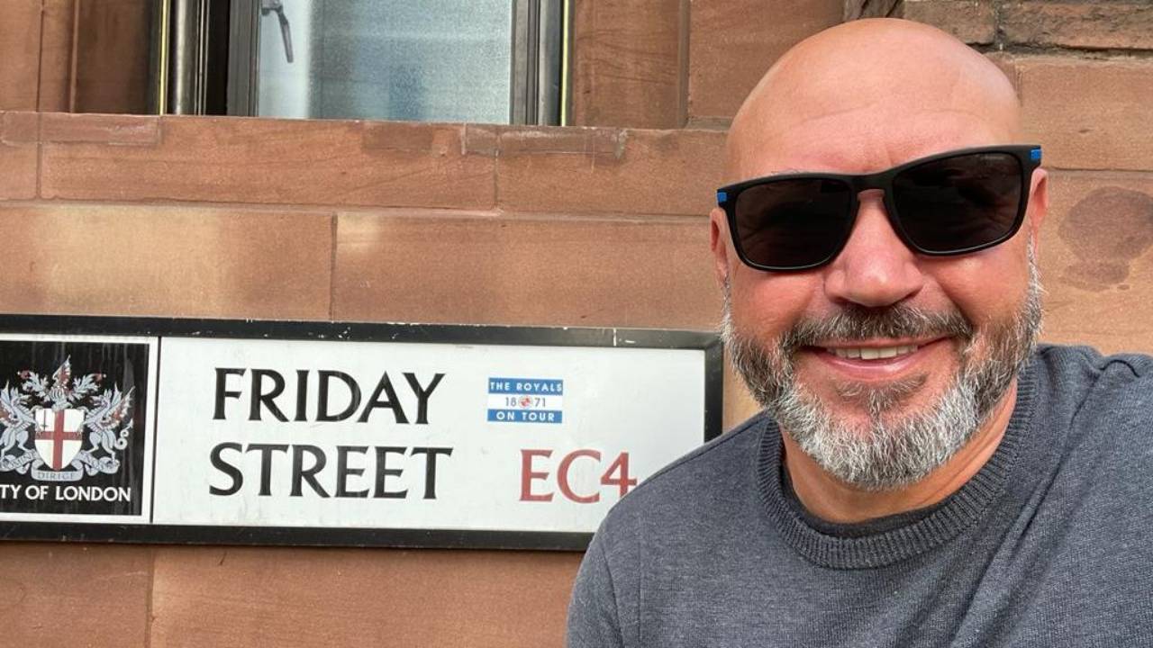 Motivational Speaker London England Andrew Bryant Self-leadership