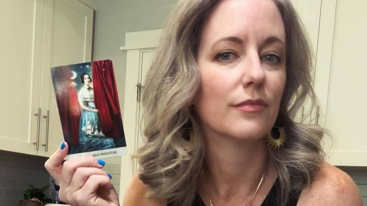 Ep. 14 - Tarot & Oracle: Your Personal Therapists in Card Form