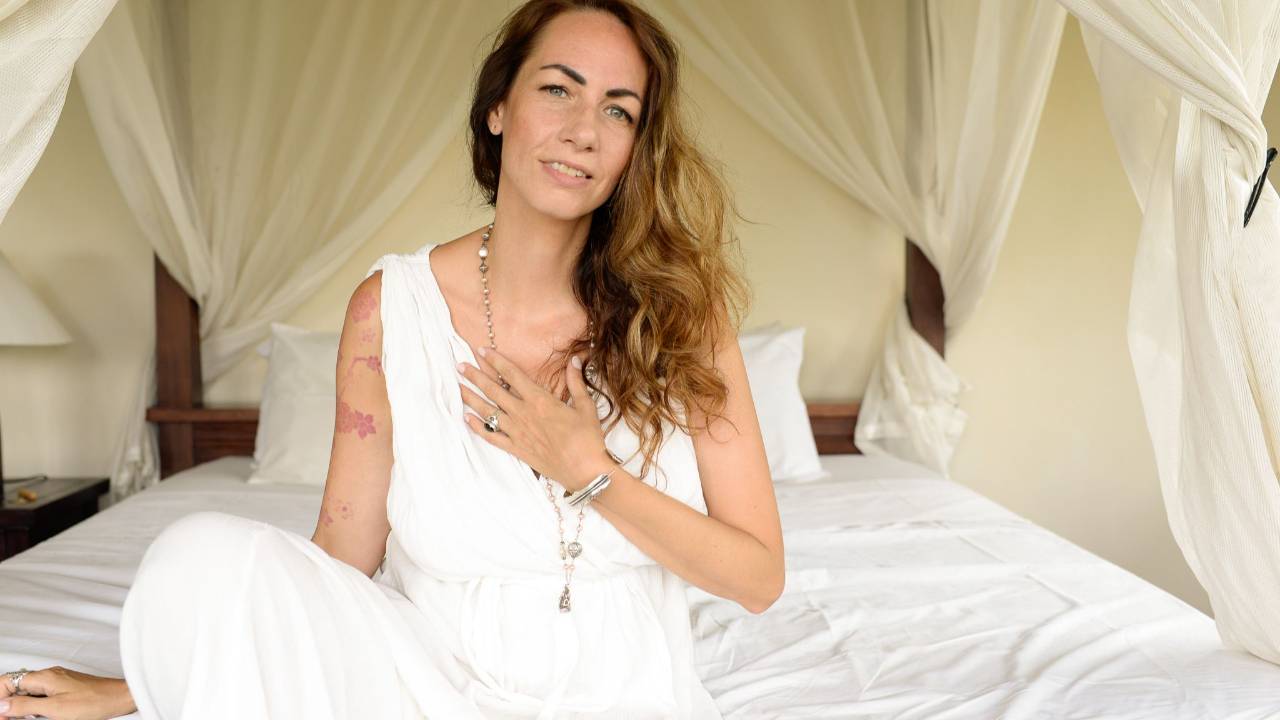 Serene Flow business coach for hairstylist with sustainable principles