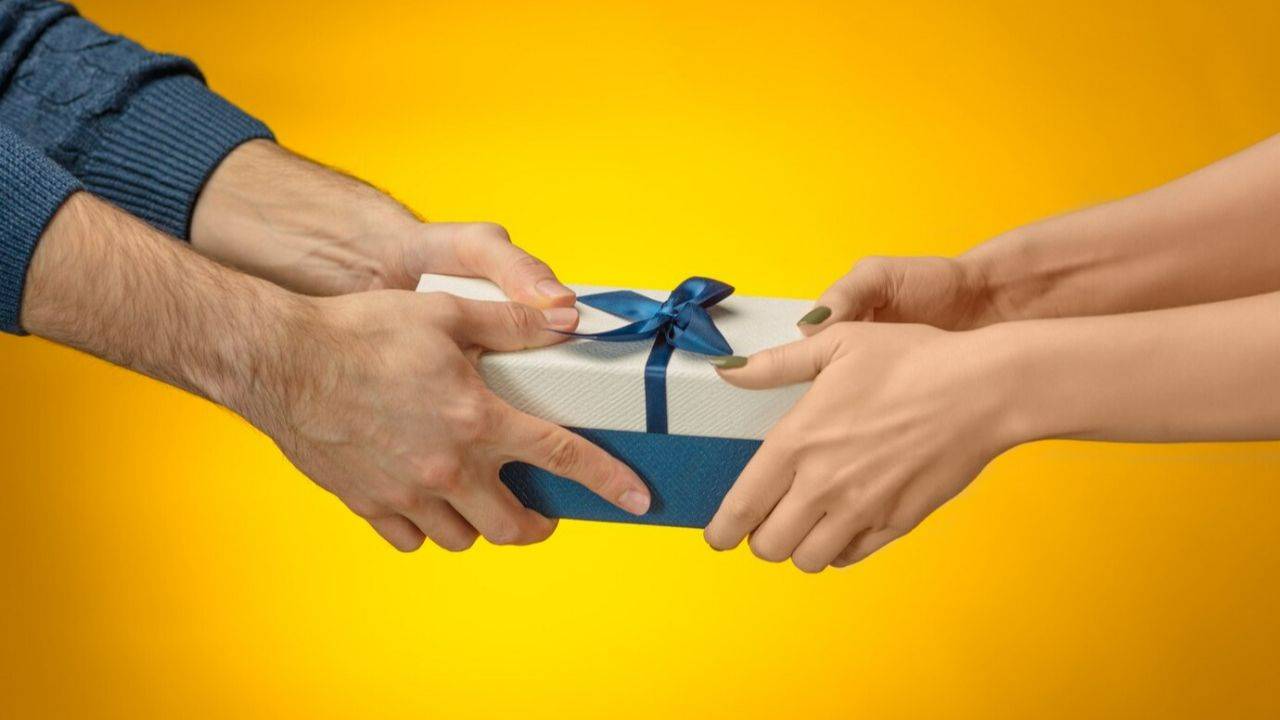 The Benefits of Gifting Assets as Part of Your Estate Plan