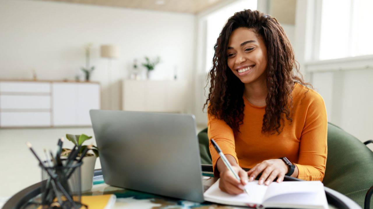 7 Daily Practices to Clear Your Mental Clutter