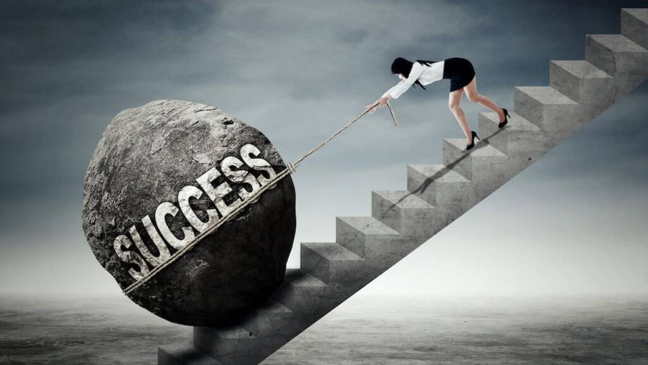 The Mindset of a High Achiever | 5 Signs You’re a High Achiever