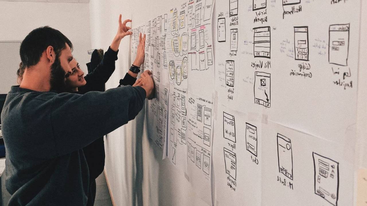 How to Become a UX Researcher: Your 2025 Career Roadmap