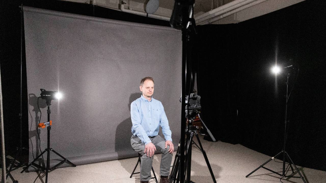 How to Create STUNNING Cinematic Lighting