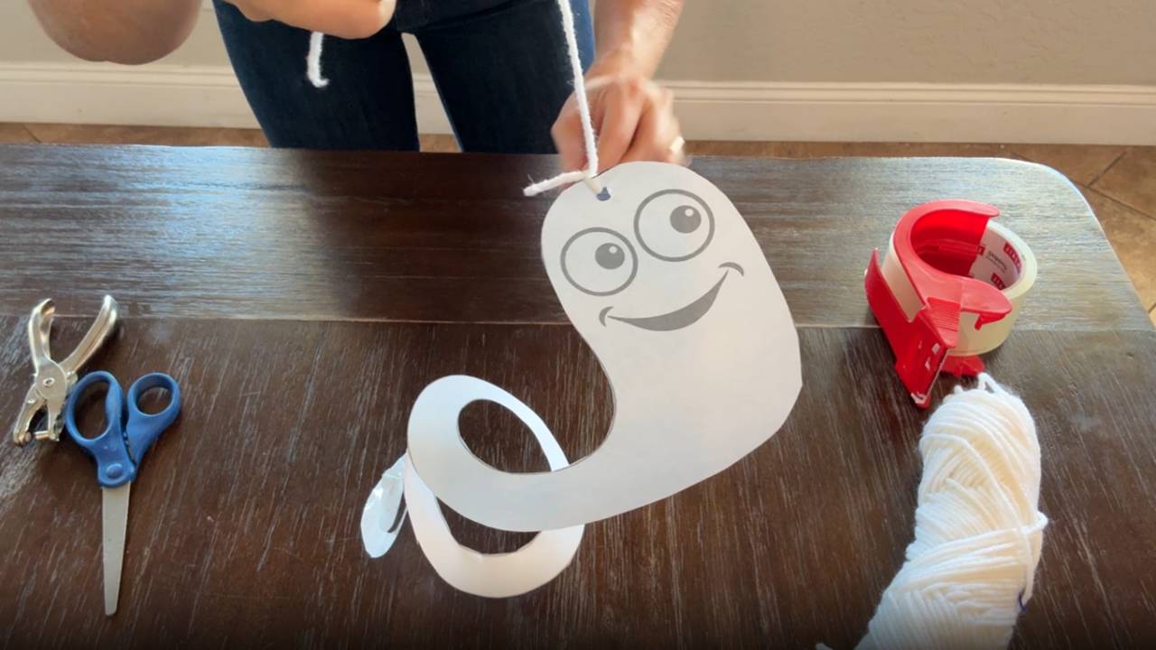 Kindergarten Ghost Craft | Easy Halloween Printable Cut-Out
