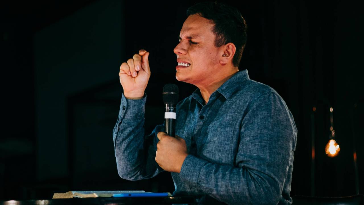 5 Helpful Strategies For Preaching More Engaging Sermons