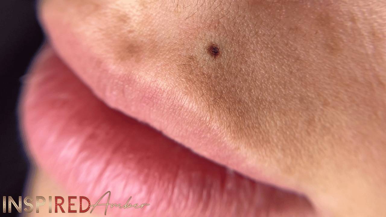 The Art of the Beauty Mark: Small Details, Big Impact