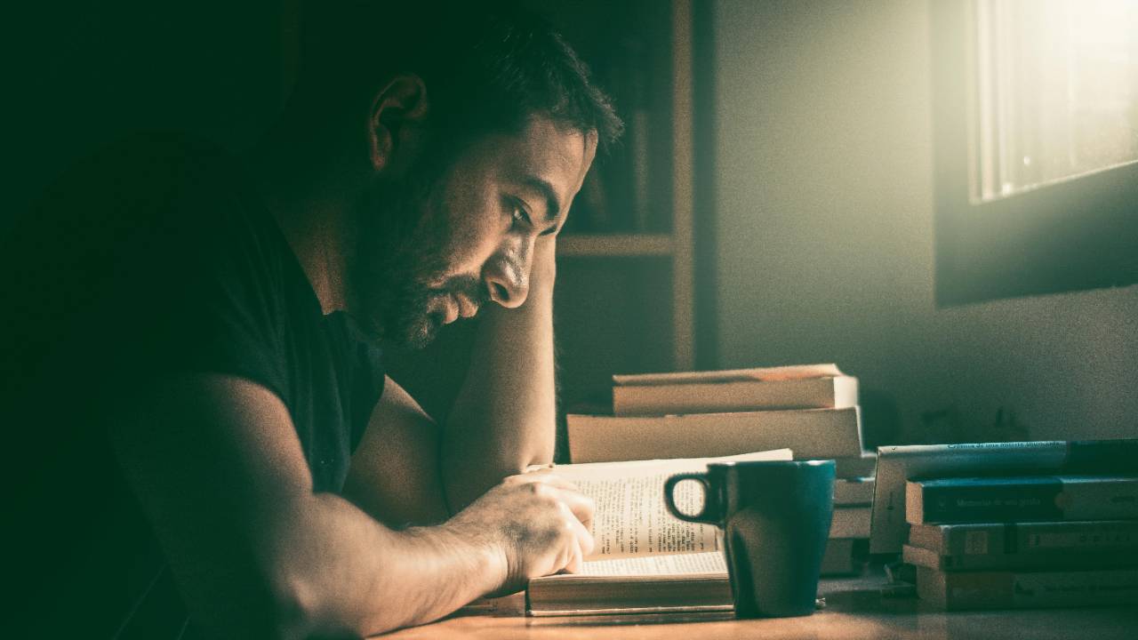 How to Prep, Focus & Finish Strong During Finals Week 📚