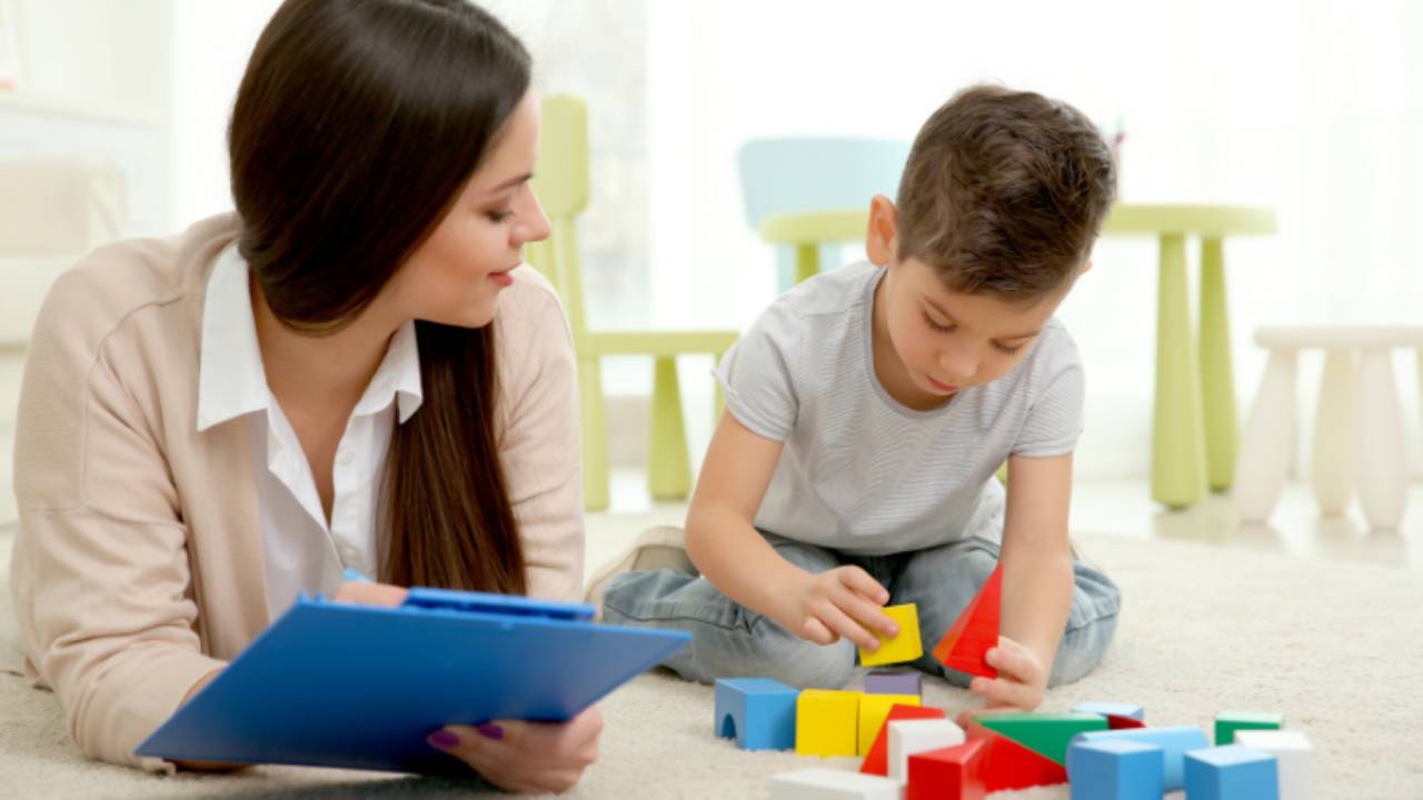 Integrating Play and Projective Techniques in Trauma Intervention