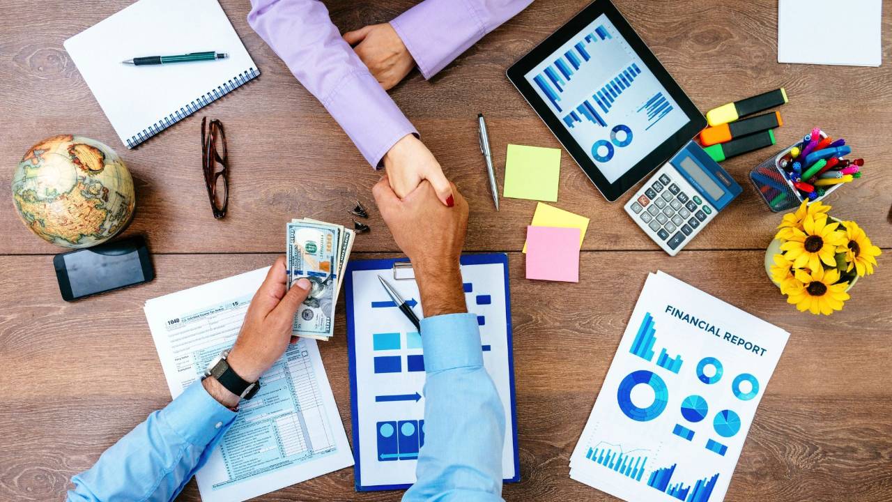 Money Makin' Mamas: Enabling Busy Moms to Build Generational Wealth