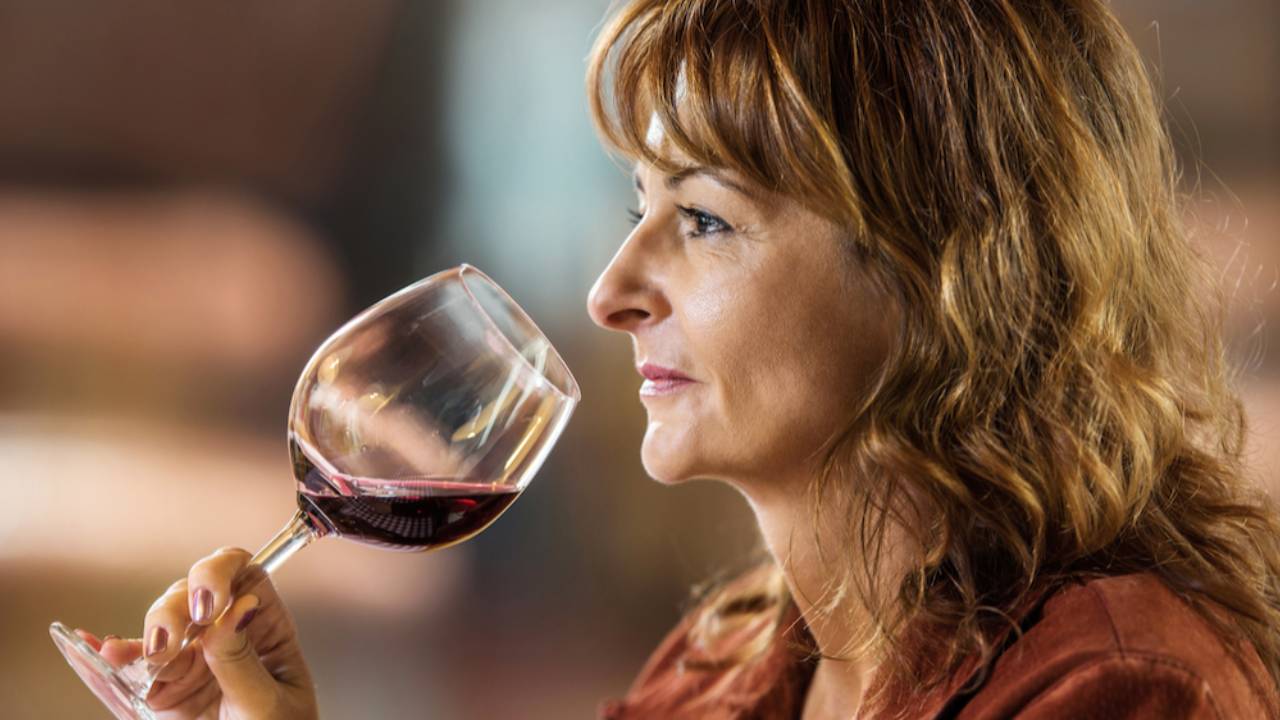 The Truth About Secret Drinking & Sneaking Alcohol