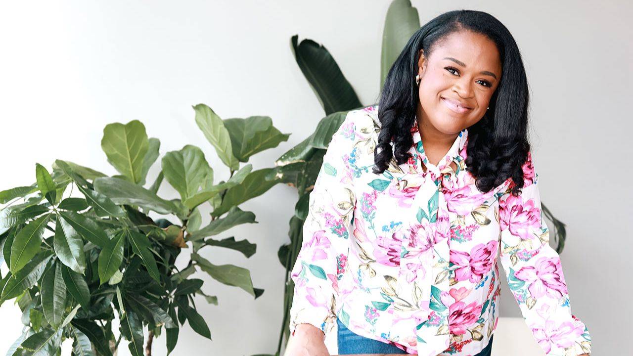 Home | Alicia Perkins