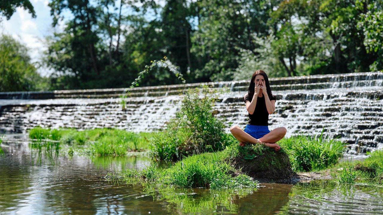 21 Day Face Yoga To Lift And Glow In 3 Minutes Daily