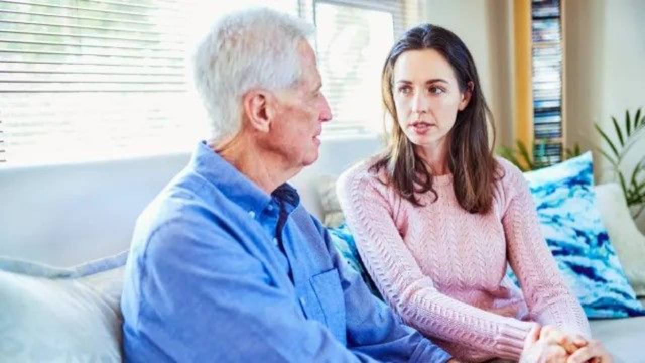 iPaper Agony Uncle - 4 April 2025