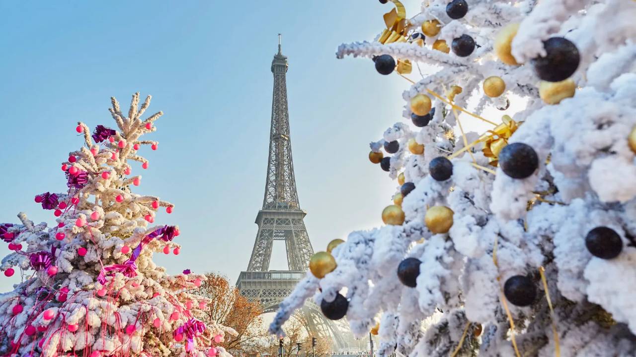 50 French Phrases for Talking About Christmas