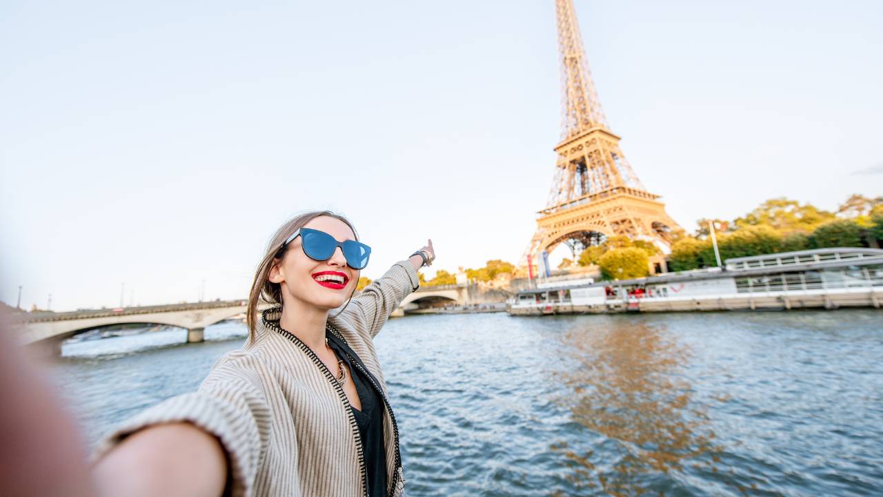 How to Respond to “Ça va ?” Without Just Saying “Ça va”