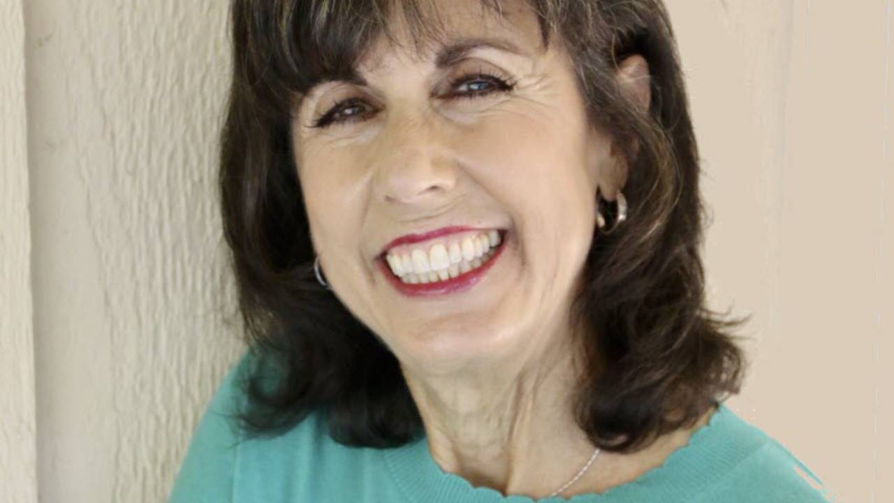 Coach Vicky Countess