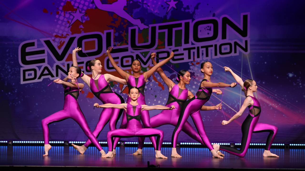 PERFORMANCE TEAM