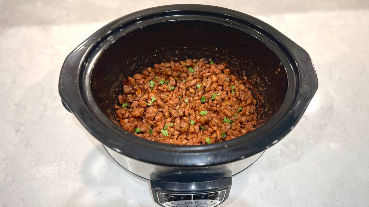 Slow Cooker Pinto Beans with Salsa | Easy Vegan Recipe