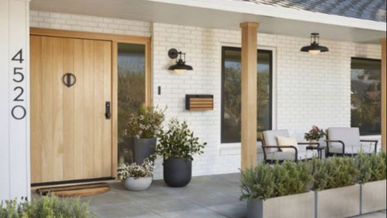 Ten Ways to Style your Front Porch for Spring