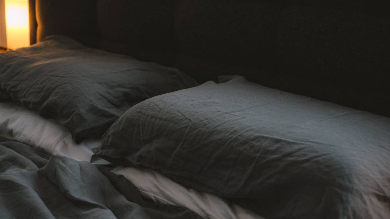 Free Guide: How to Get Quality Sleep 101