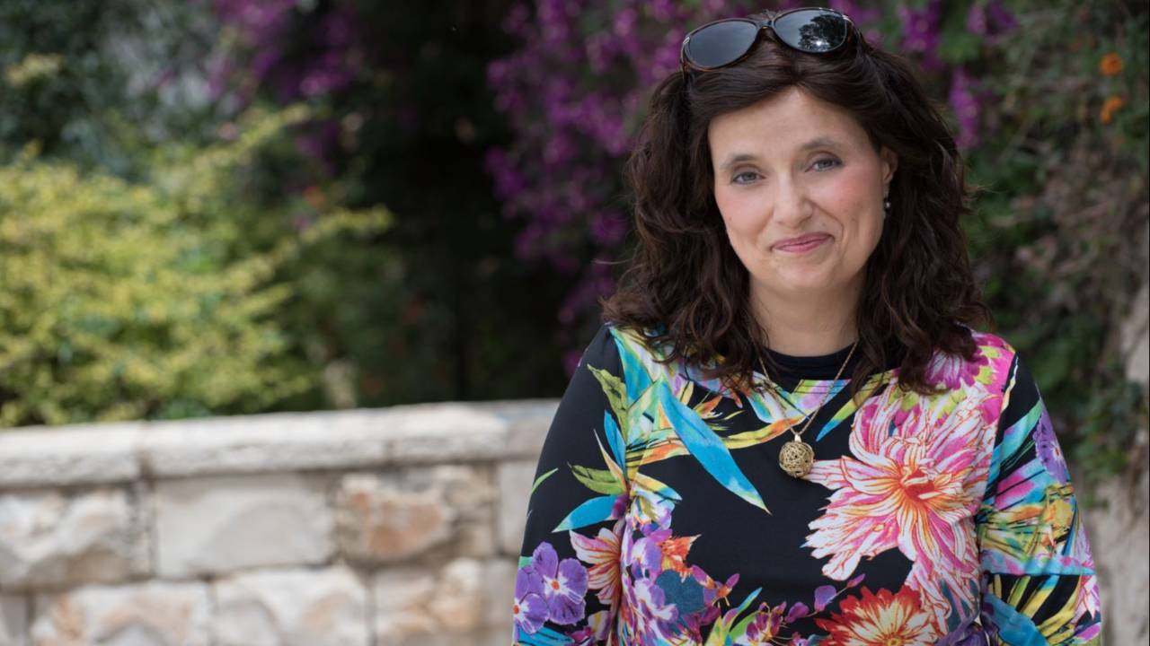 Energy Healing Sessions | Heal With Outrageous Courage