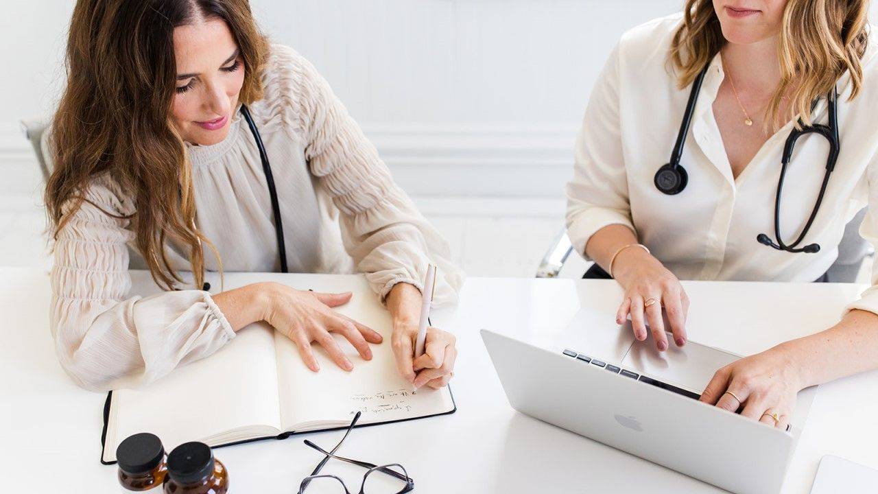 Signature Offering with Dr. Carolyn Nygaard