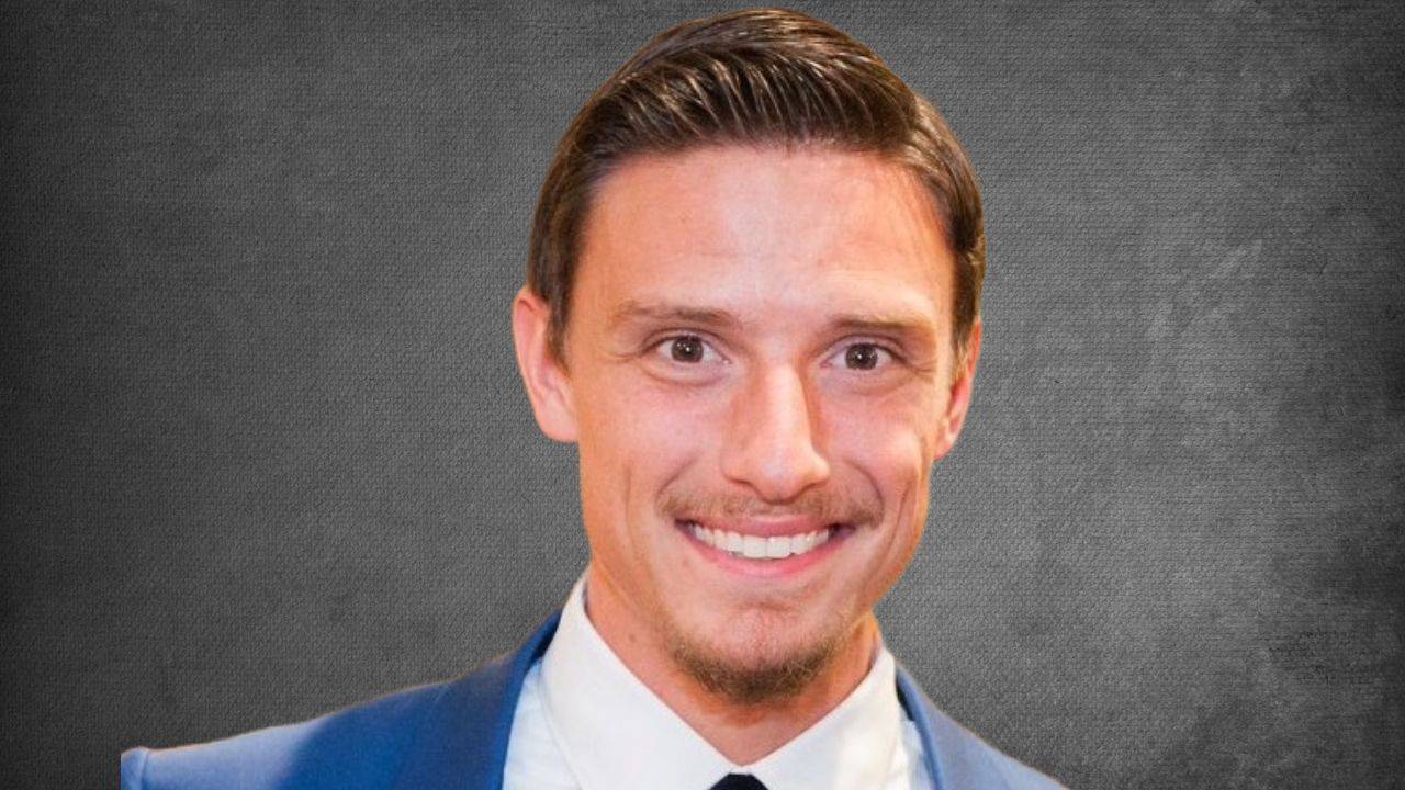 Alex Simon Voice Over