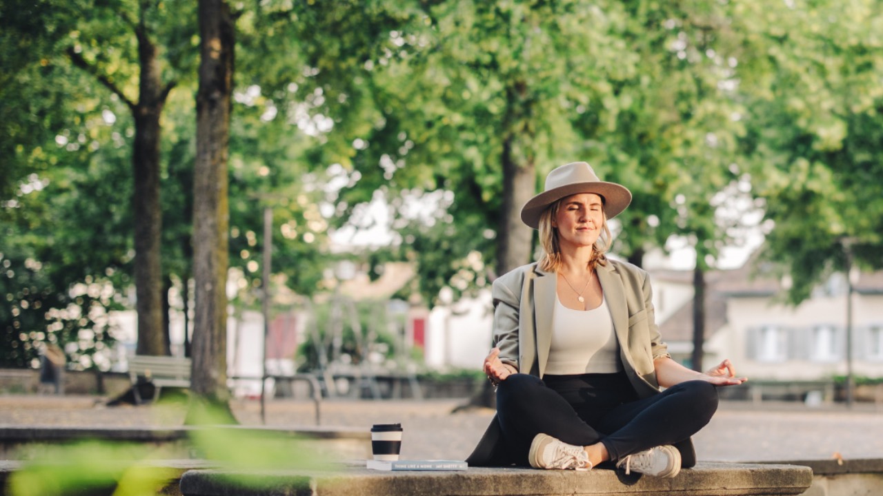 Inhale Calm, exhale Chaos. Free Breathwork Audio Guides.