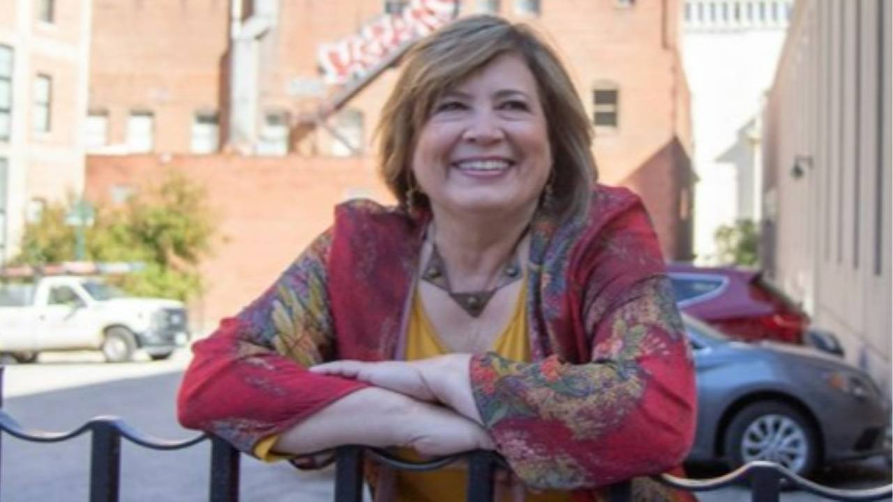 Toby Dorr: From Felon to Female Empowerment