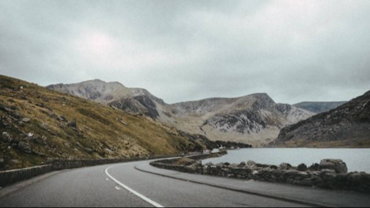 Wales Road Trips: A Guide for International Drivers